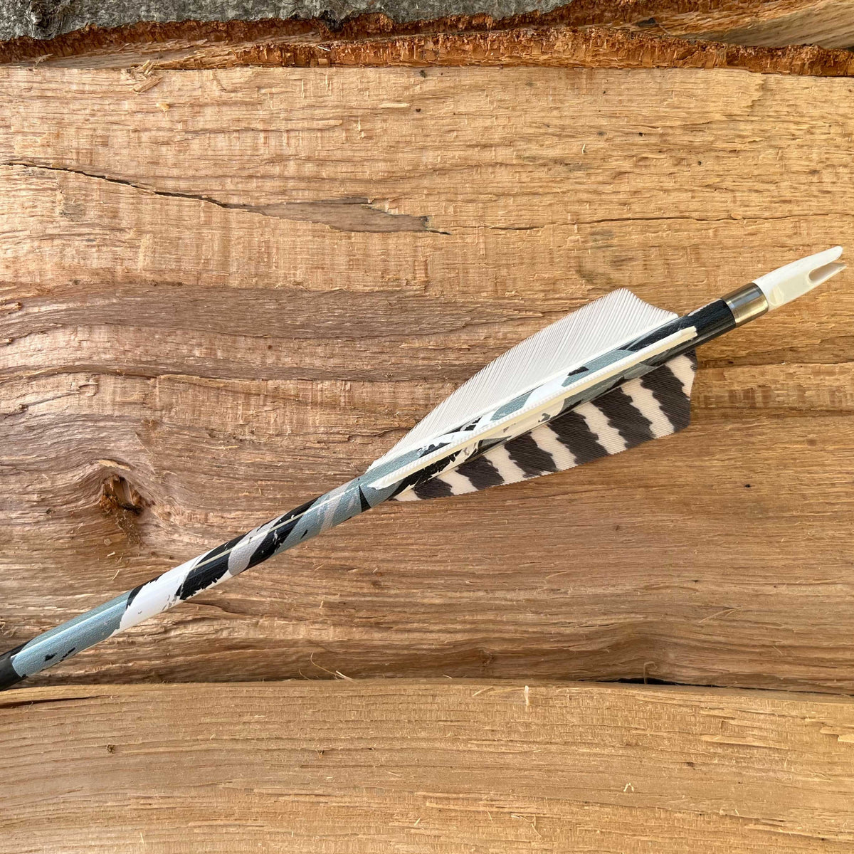 Draven Archery - Splatter White Arrow Wraps